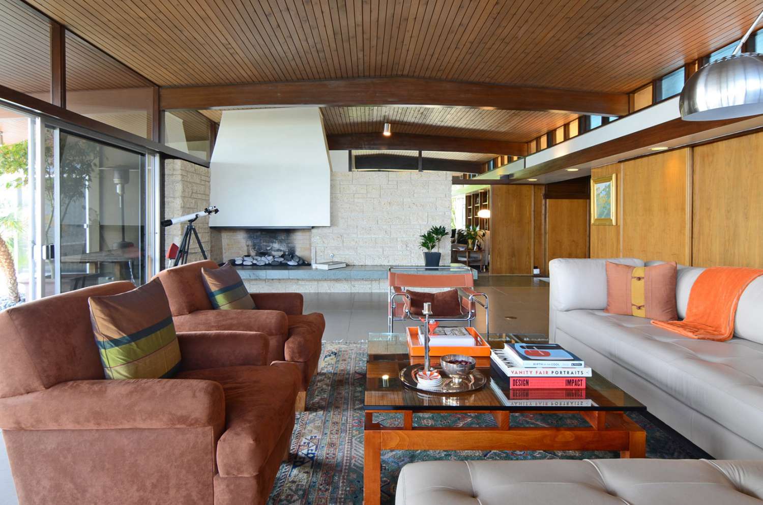 Retro 136 | Filming and Photography Location | Glendale